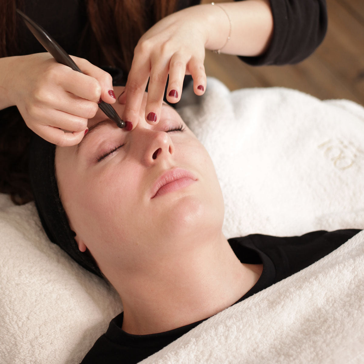 001 Skincare London Crystal Sculpt Facial – 001 London